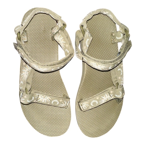 Teva | Shoes | Teva Sage Green Celestial Sun Moon Sandals 9 | Poshmark